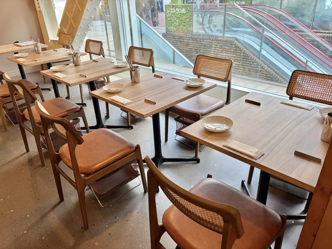 コピス吉祥寺の新「CheeseTable-carnival-」とろりラクレットチーズが絶品すぎ＆ポップオーバー食べ放題 | 吉祥寺ファンページ